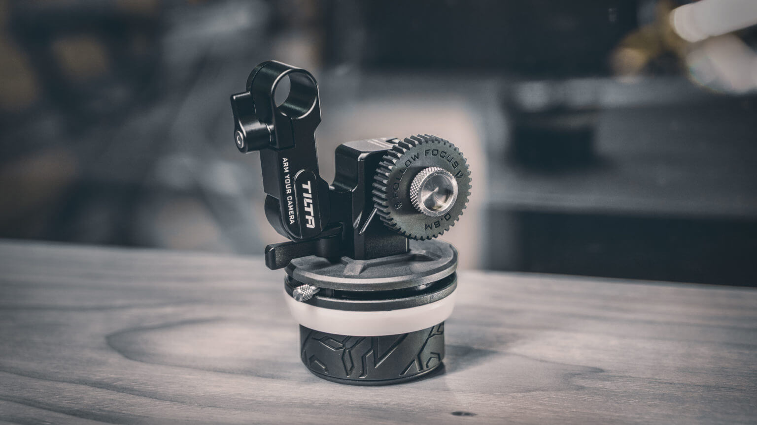 What Is a Follow Focus System and How to Use It - Artlist Blog