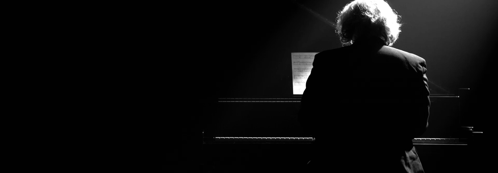 Piano music for movie scenes without dialogue - Artlist Blog